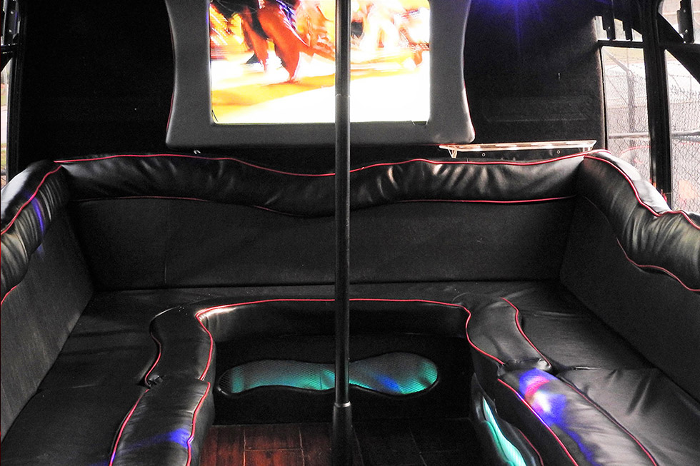 Road Runner Party Bus